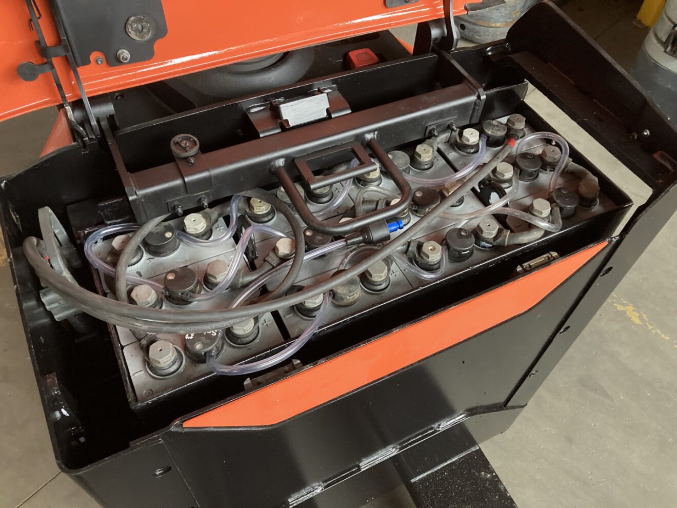 Toyota / BT LPE220 1150 x 540 - Ages Heftruck Service